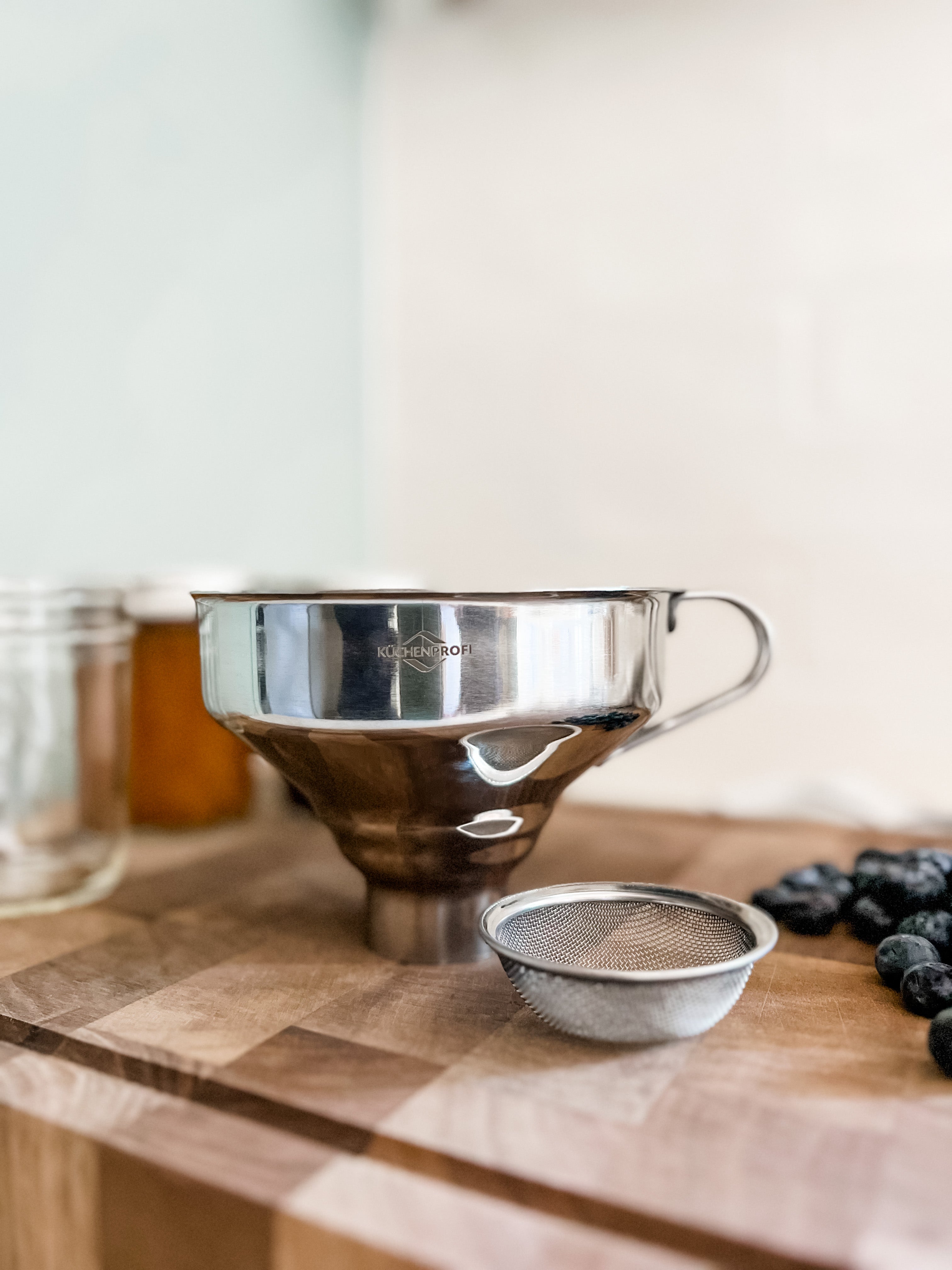 Kuchenprofi Funnel with mesh filter | Küchenprofi USA